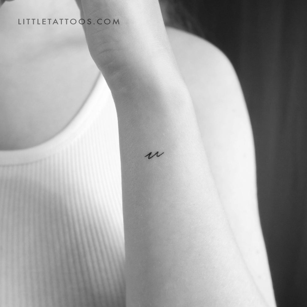 Letter U Tattoos Letter U Uppercase Fun Bold Font Water Resistant