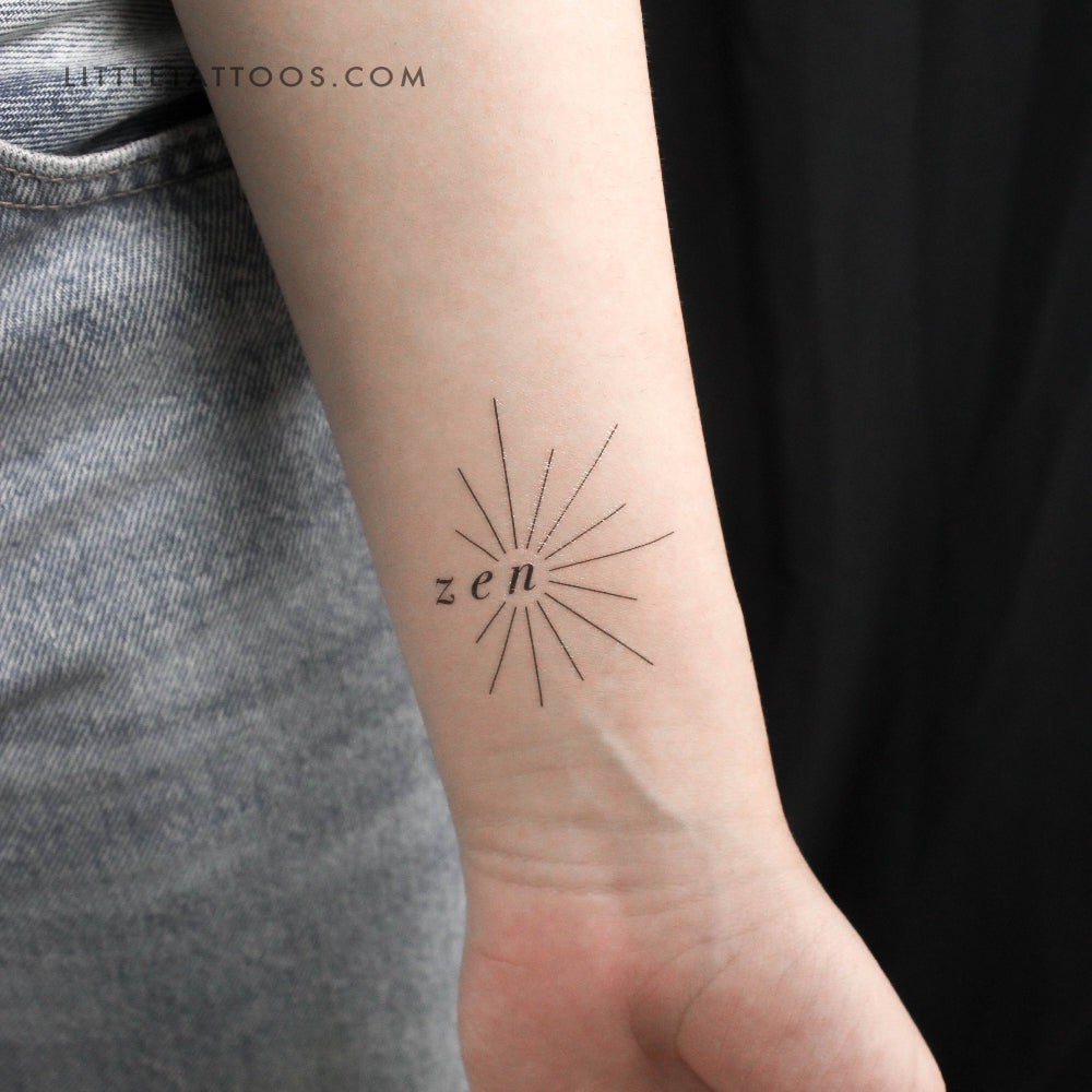 Simbolo Zen Tattoos Ying Yang Tattoo Hi Res Stock Photography And
